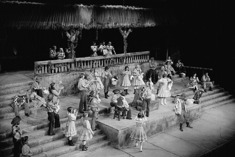 Suomen taide- ja taiteilijapolitiikka 2019 - Elokuvakulttuurilehti Lehtiset